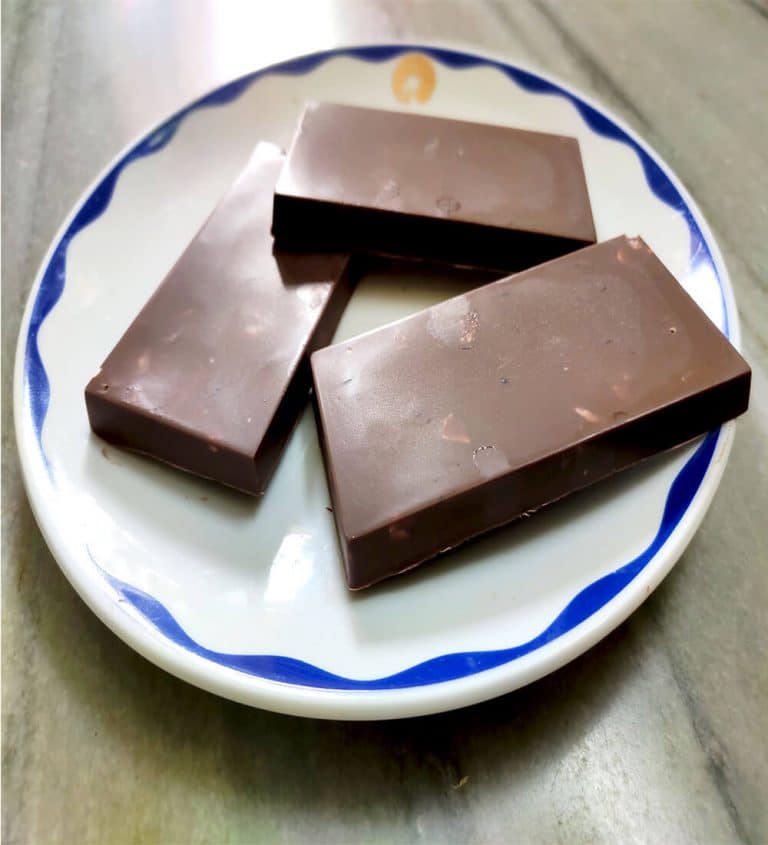 Nutty Choco Bar - Buy online handmade chocolates in India | Urbane Yogi